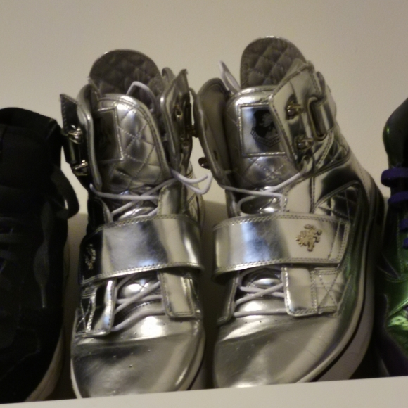 Vlado Footwear | Shoes | Vlado Atlas Metallic | Poshmark